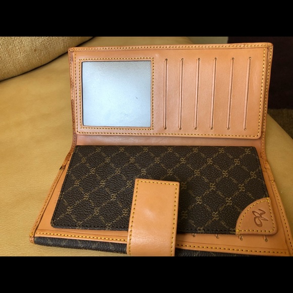 Rioni | Bags | Brand New Wallet | Poshmark